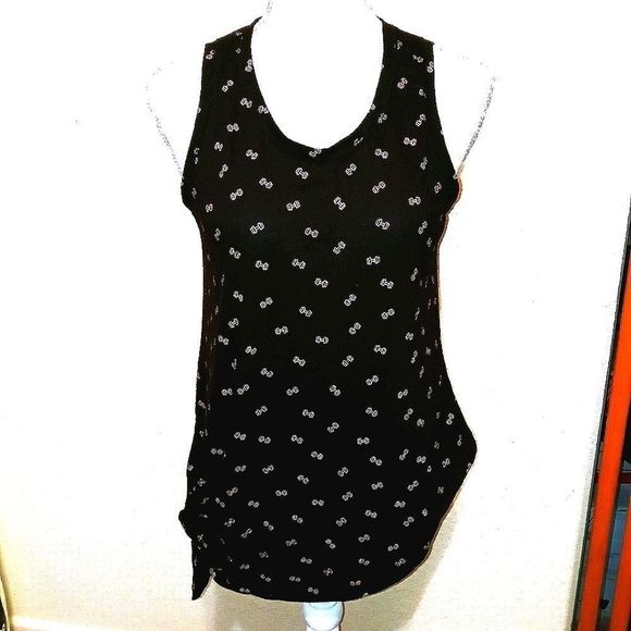 Xersion | Tops | Xersion Black Athletic Tank W Pink Barbells | Poshmark